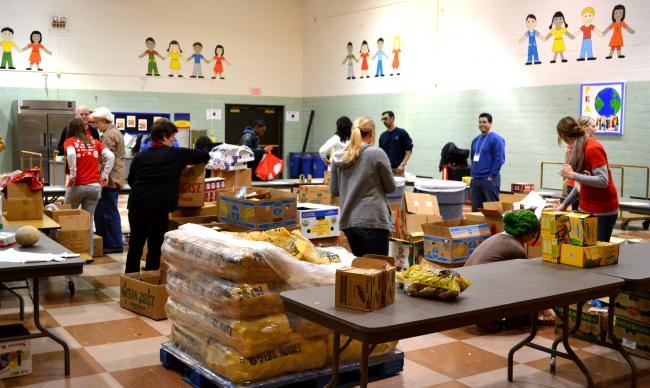 Backpacks filled with food feed kids on weekends | Minnesota Public ...