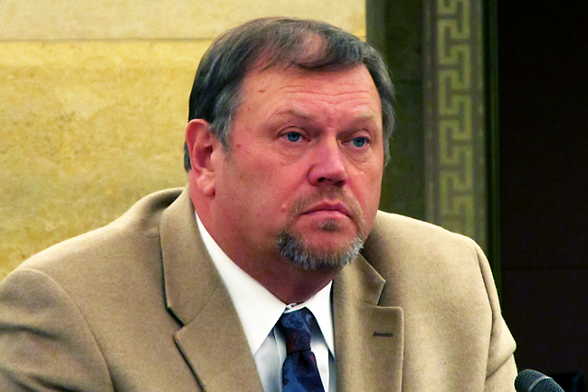 Wolf hunt caught in Minnesota legislature | Minnesota Public Radio News