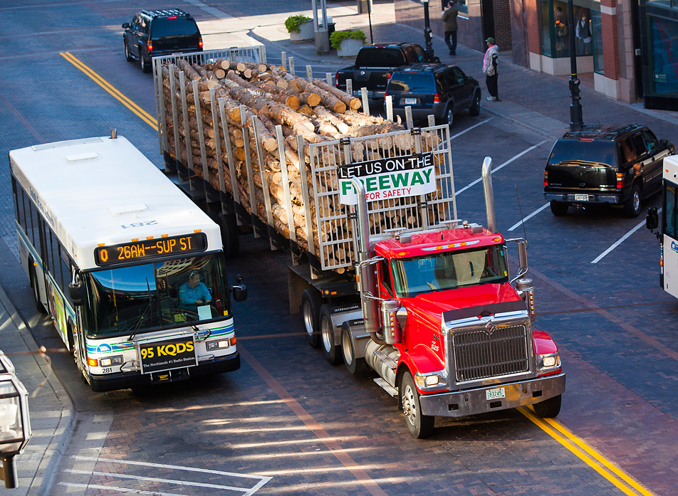Photos: Timber trucks rumble through downtown Duluth in protest ...