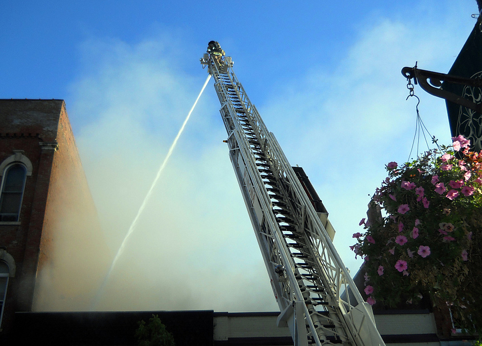 Photos: The Winona fire | Minnesota Public Radio News